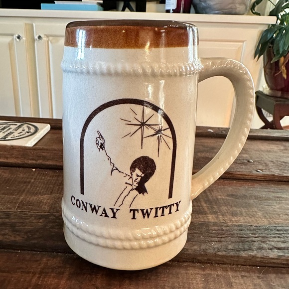 conway Twitty | Kitchen | Vintage Conway Twitty Collectible Ceramic Mug ...